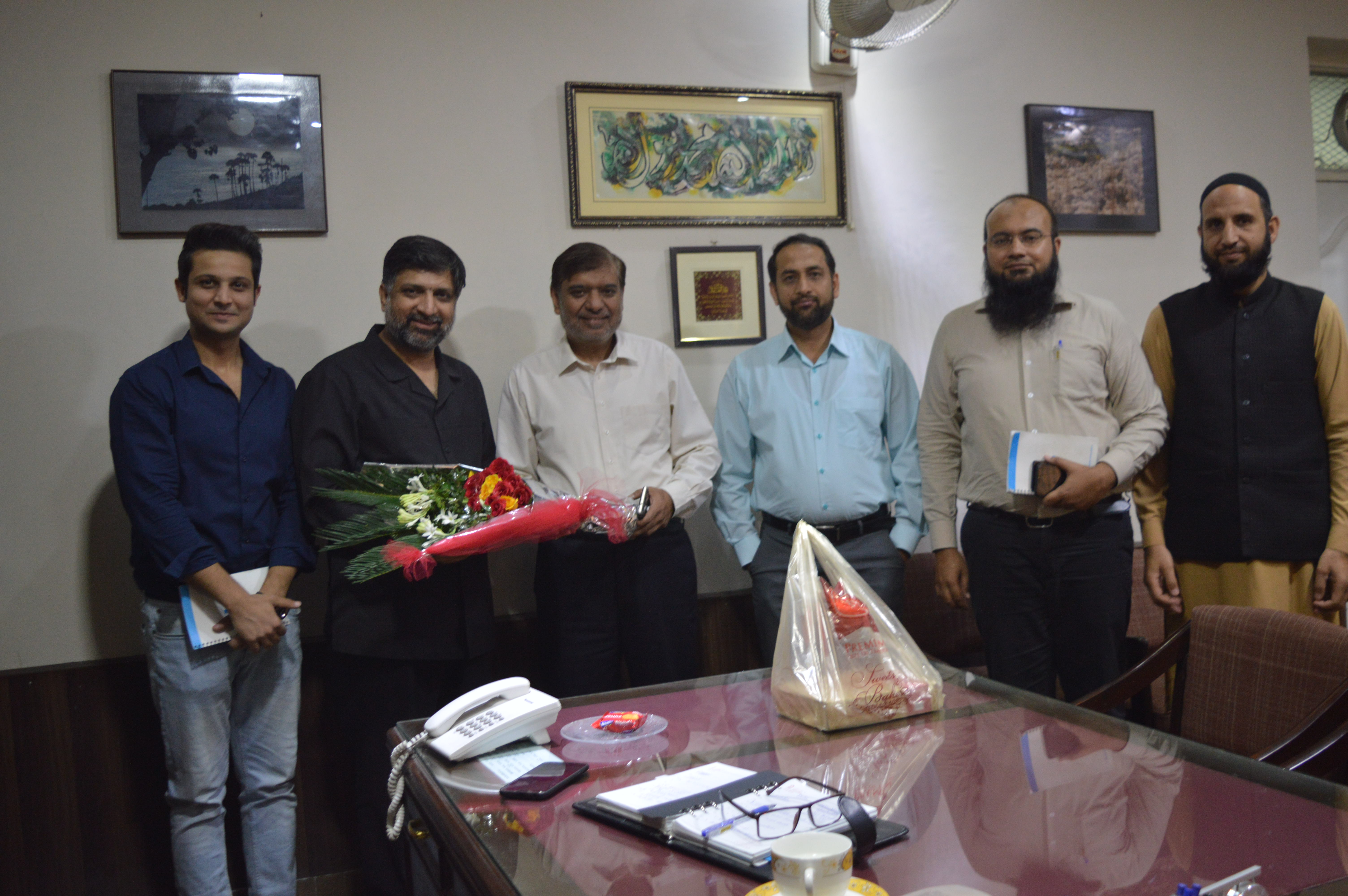 Dr. Waqar Mahmood along with KICS Team Congratulates Dr. Naveed Ramzan ...